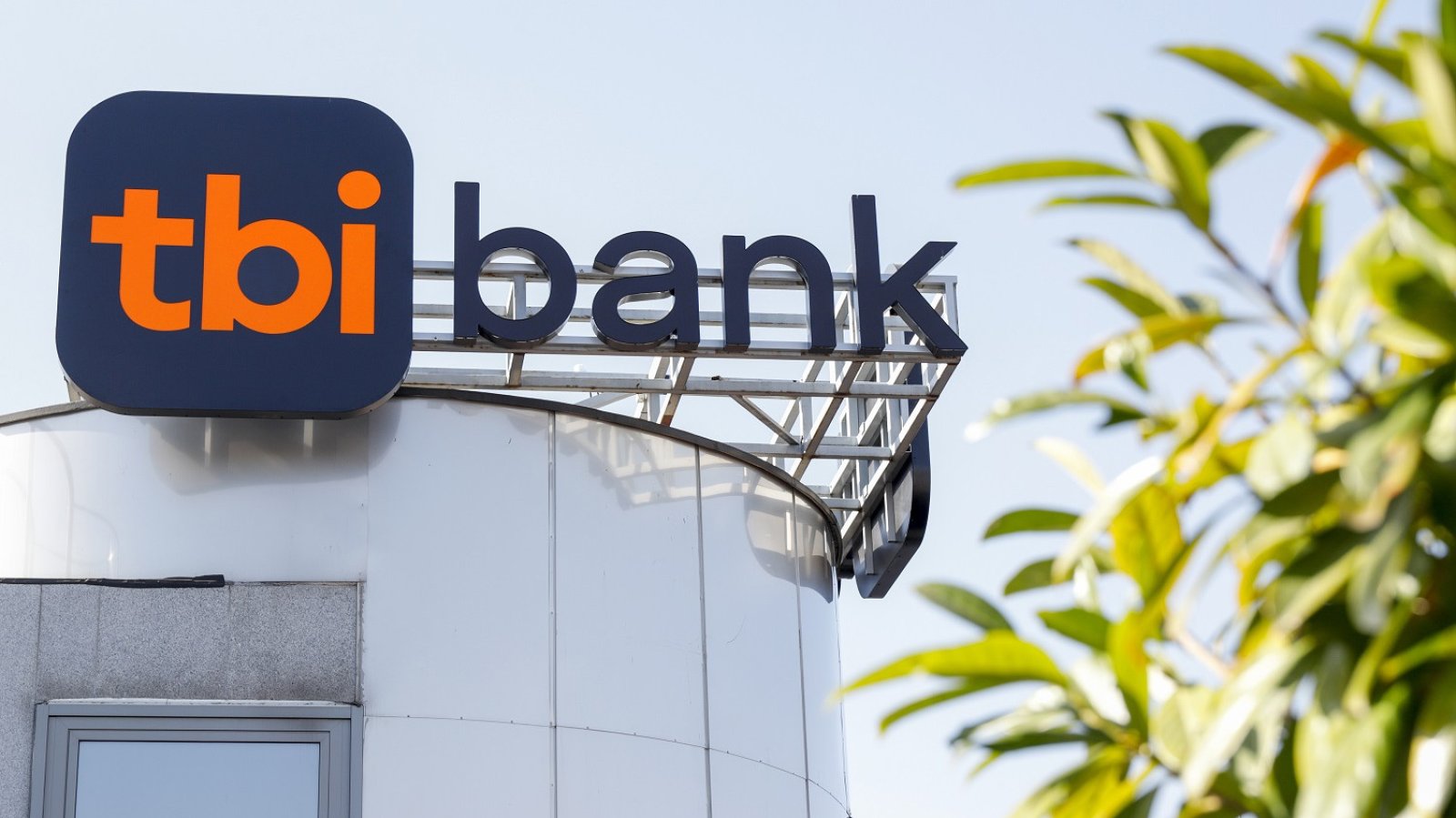 tbi bank изплаща над 1 млн. евро на инвеститори в облигации - Investor.bg